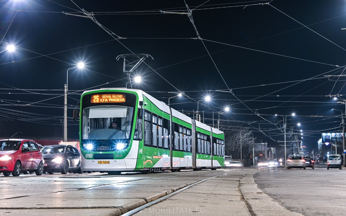 Tramvaiele liniei 25 revin pe ambele sensuri pe Bulevardul Timișoara ...