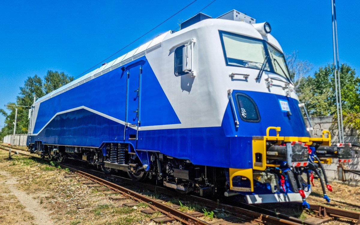 Softronic Craiova începe probele cu prima locomotivă modernizată pentru CFR Călători. Alte 4 din ...